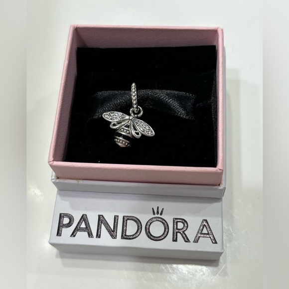 Pandora | Jewelry | Pandora Bee Charm | Poshmark